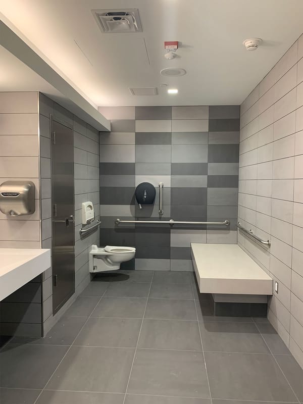 18 Airports in the USA That Have Adult Changing Tables - Wheelchair Travel